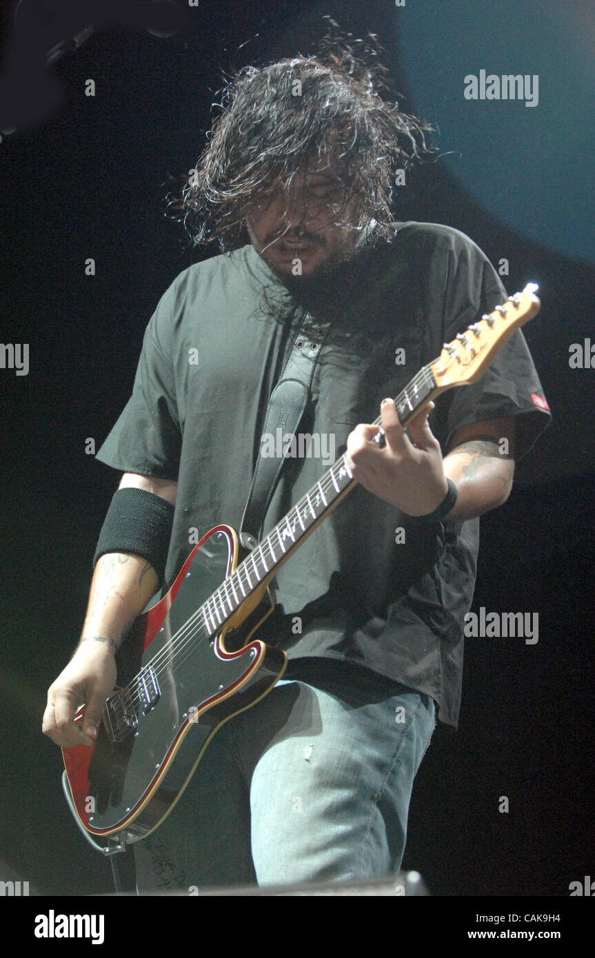 Sep. 26, 2007 Raleigh, NC; USA, Singer / Guitarist SHAUN MORGAN of the ...