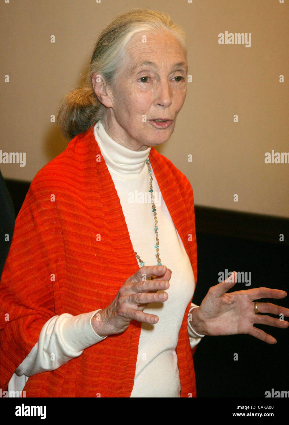 Dr jane goodall hi-res stock photography and images - Alamy