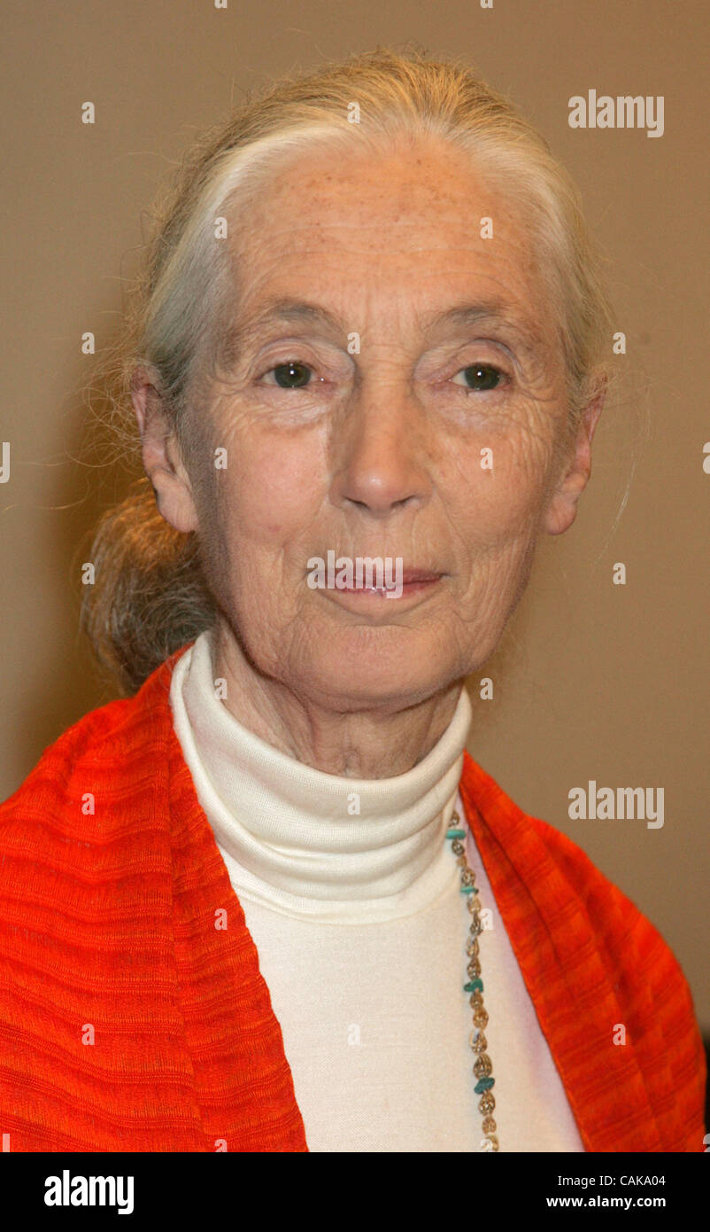 Sep 26, 2007 - New York, NY, USA - DR. JANE GOODALL at the 2007 Clinton ...