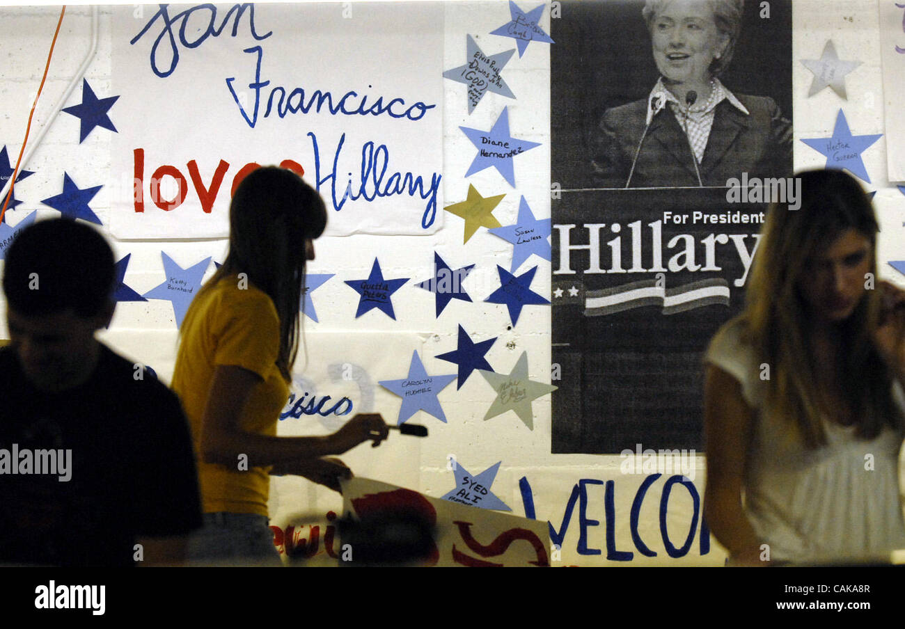 Fundraising posters hi-res stock photography and images - Alamy