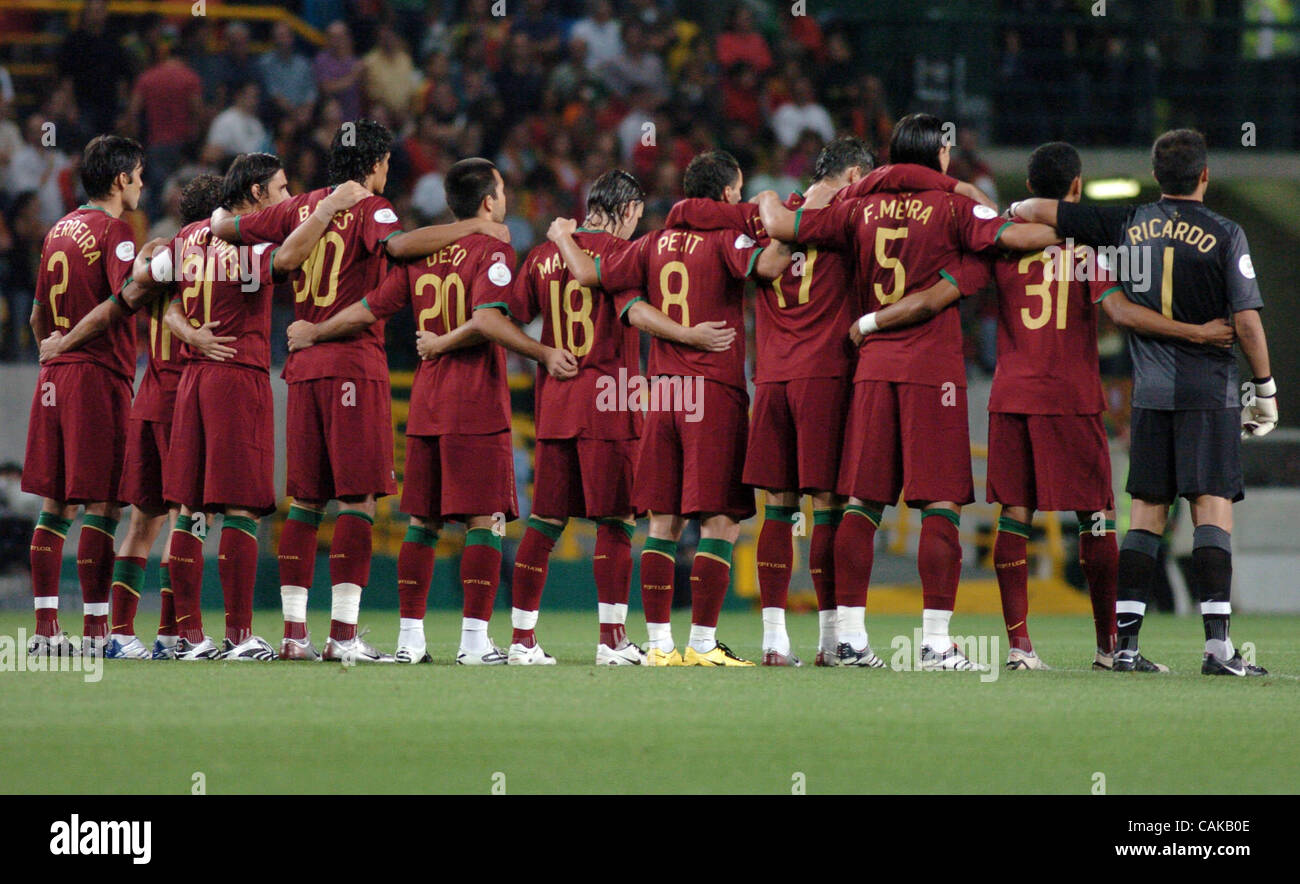 Portugal team hi-res stock photography and images - Alamy