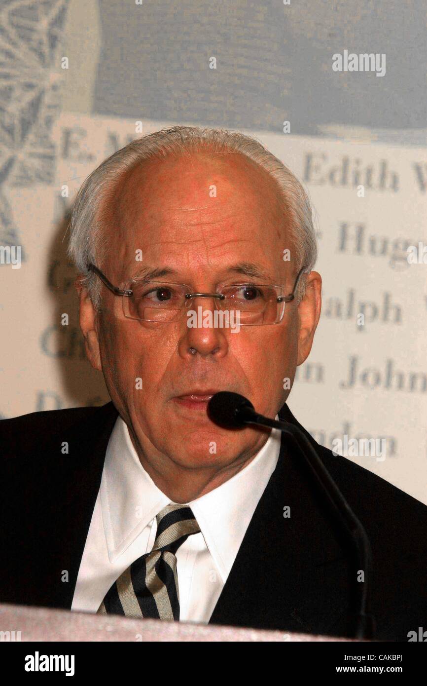 Sept. 13, 2007 - New York, New York, U.S. - JOHN DEAN DISCUSSES HIS NEW ...