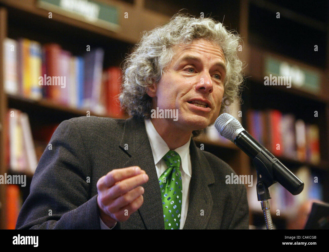 Sep 14, 2007 - New York, NY, USA - Author, experimental psychologist ...