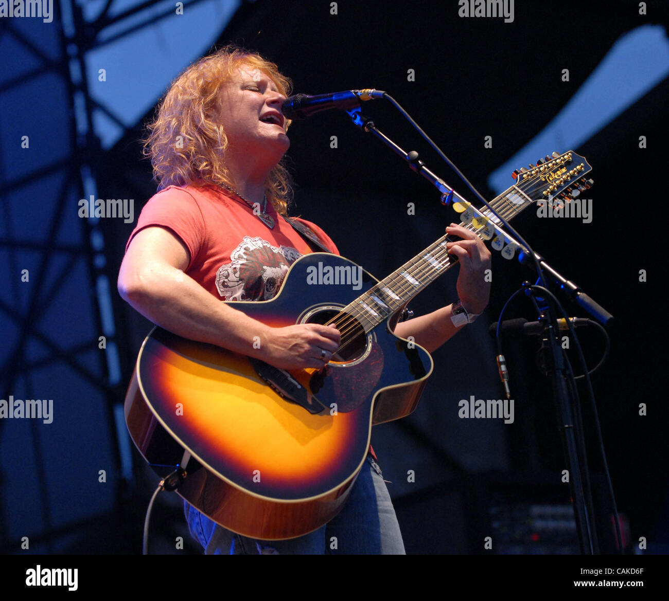 Emily saliers hi-res stock photography and images - Alamy