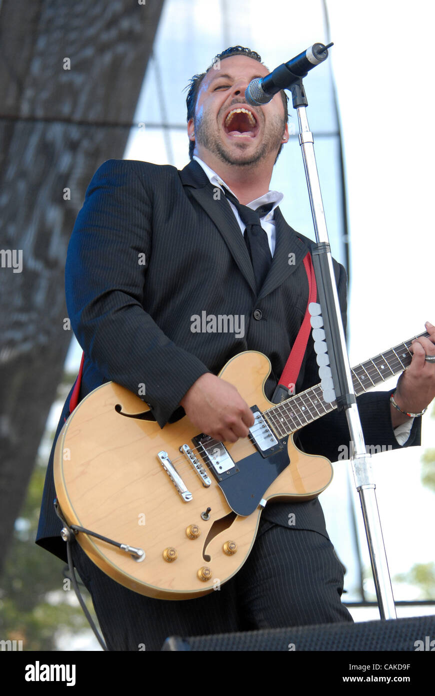 Sep. 15, 2007 Austin, TX; USA, Singer JUSTIN FURSTENFELD of the band ...