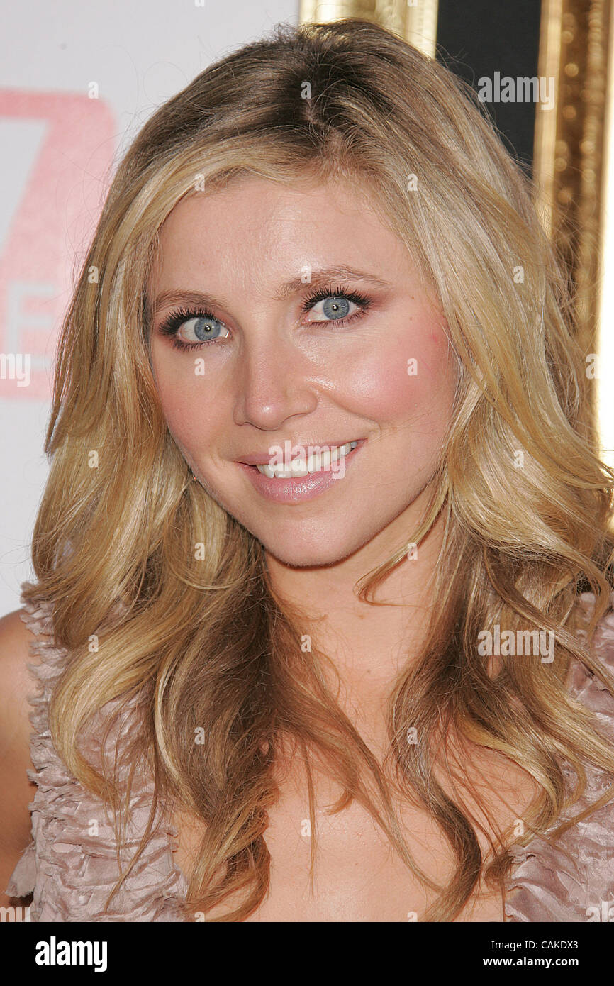 © 2007 Jerome Ware/Zuma Press Actress SARAH CHALKE during arrivals at ...
