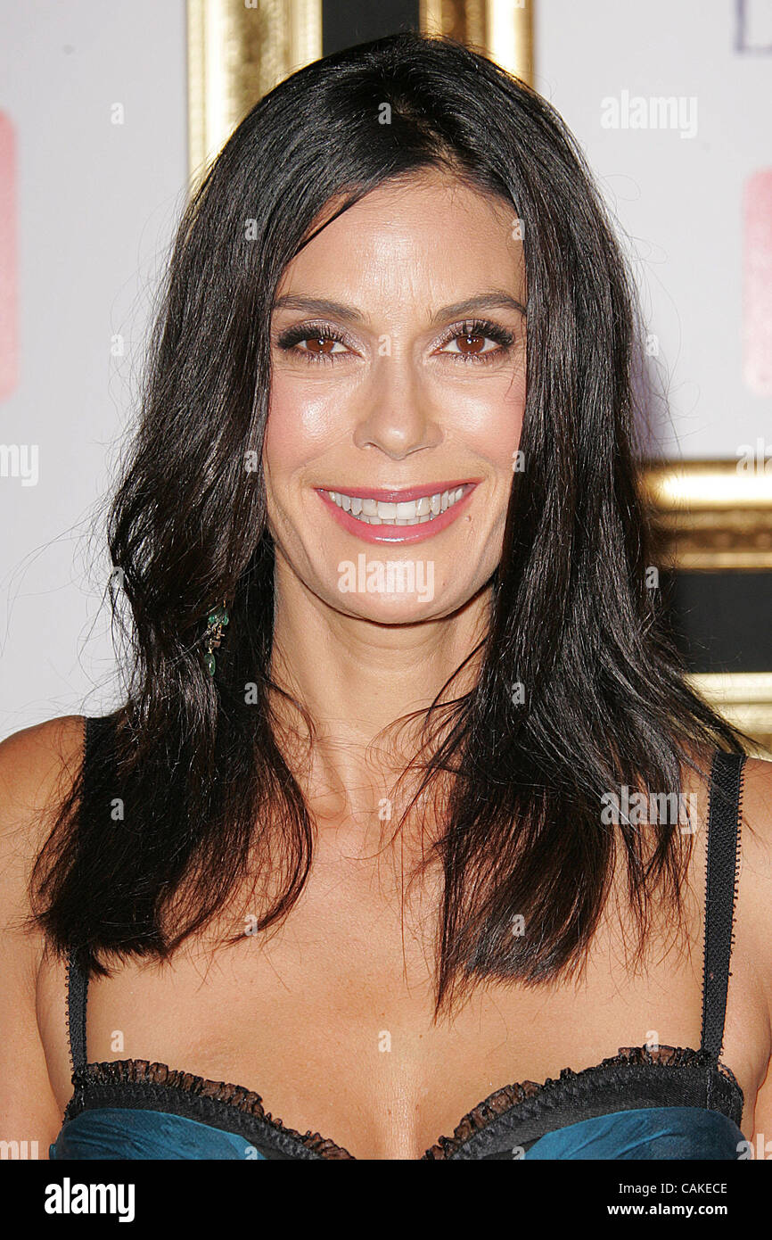 © 2007 Jerome Ware/Zuma Press Actress TERRI HATCHER during arrivals at ...