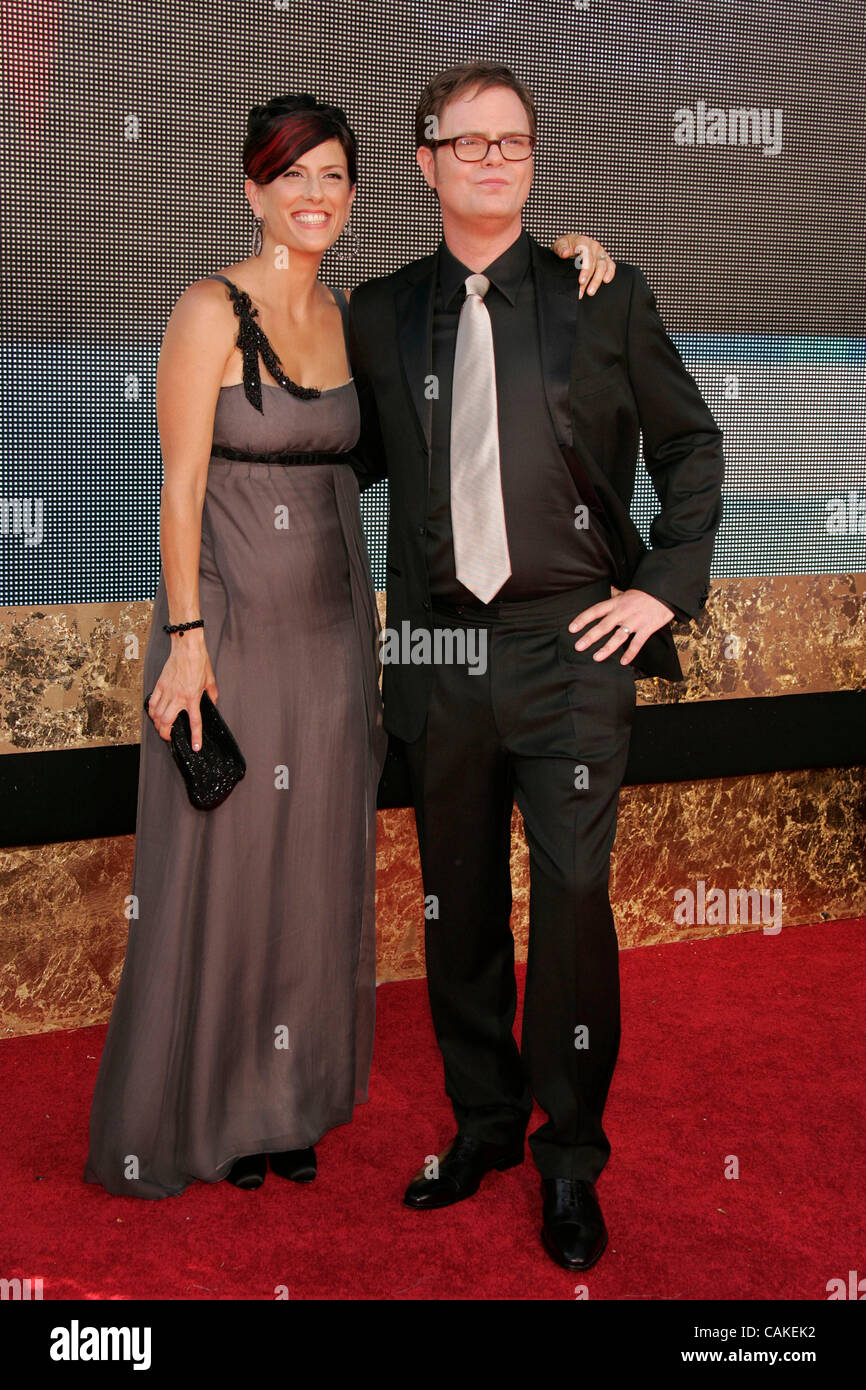 Sep 16, 2007 - Los Angeles, CA, USA - EMMYS 2007: RAINN WILSON and wife ...