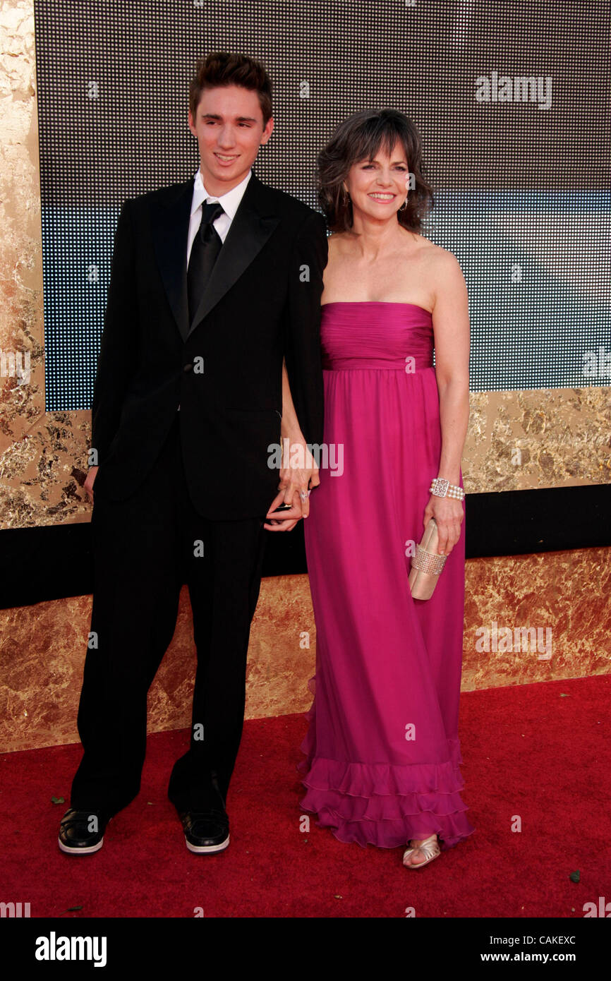 Sep 16, 2007 - Los Angeles, CA, USA - EMMYS 2007: SALLY FIELD and son ...