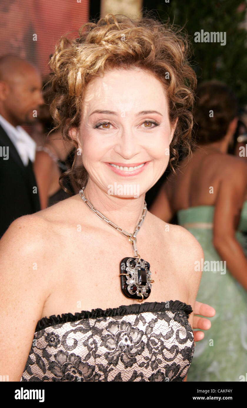 Sep 16, 2007 - Los Angeles, CA, USA - EMMYS 2007: ANNIE POTTS arriving ...