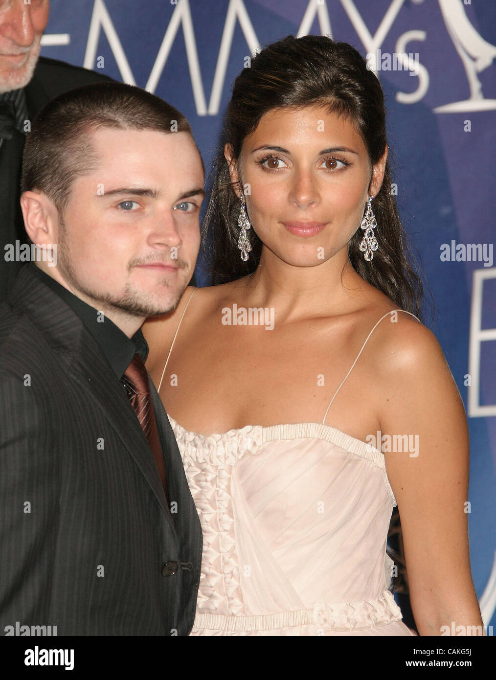 Jamie lynn sigler and robert iler hi-res stock photography and images ...