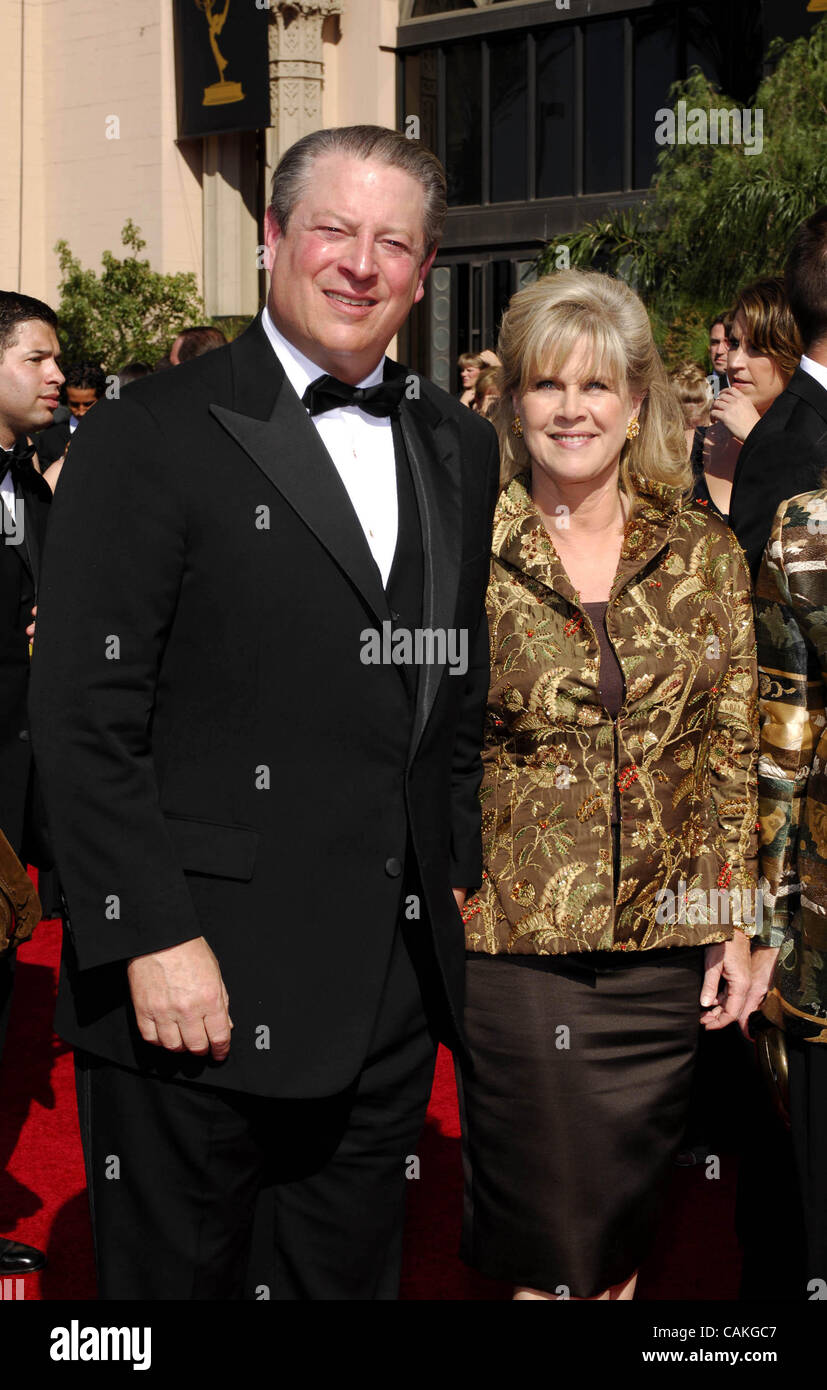 Sept. 17, 2007 - Hollywood, California, U.S. - Al Gore and Tipper Gore ...