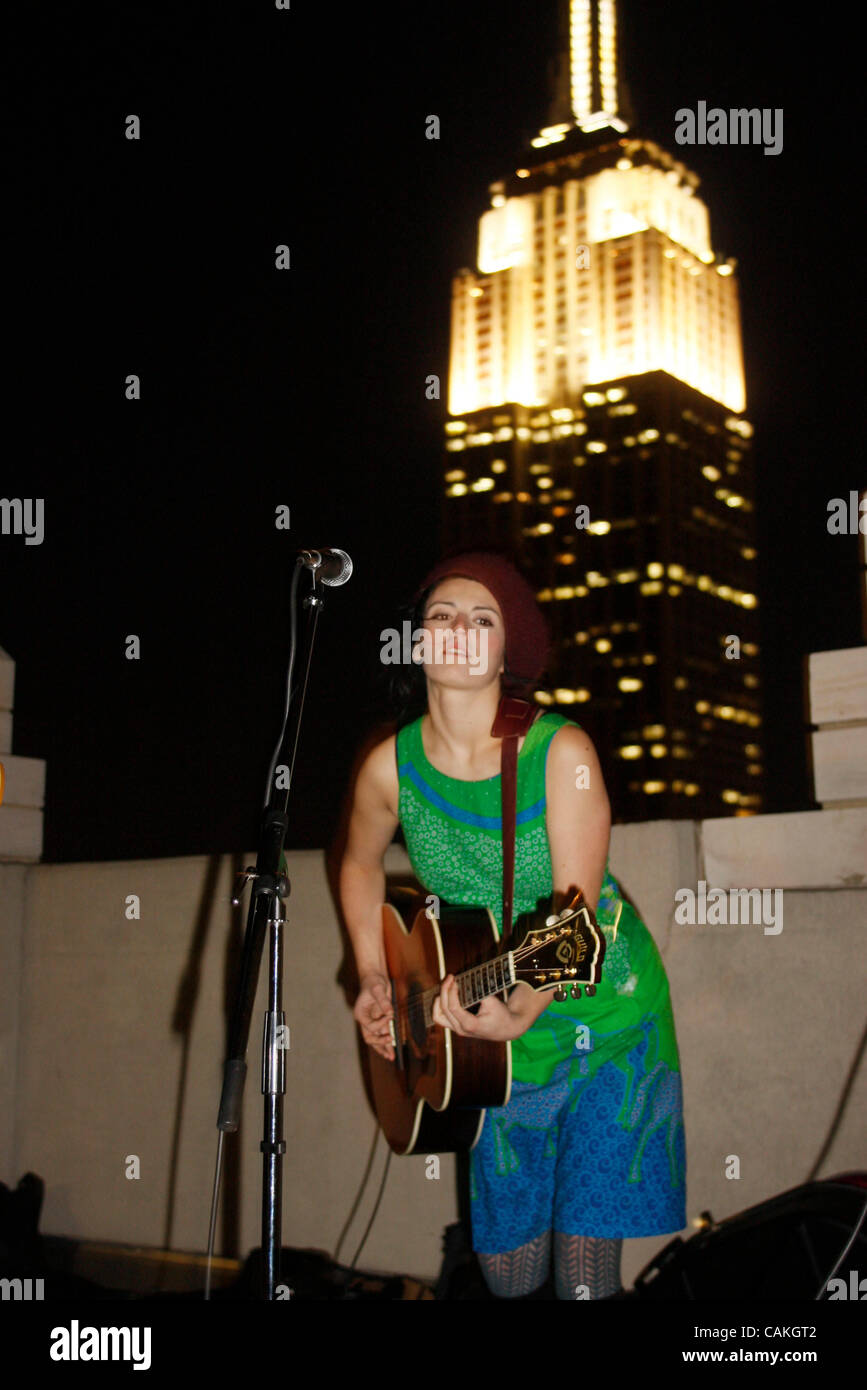 Carina Round performing in Manhatten September 17th, 2007 Stock Photo ...