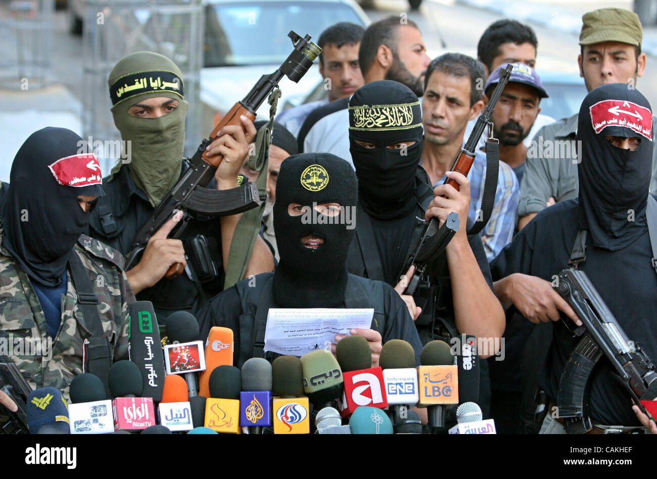 Gaza men hi-res stock photography and images - Alamy