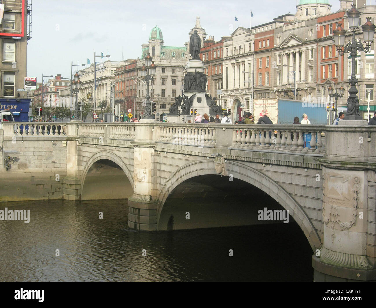 Sep 18, 2007 - Dublin, Ireland - The O'Connell Street Bridge across the ...