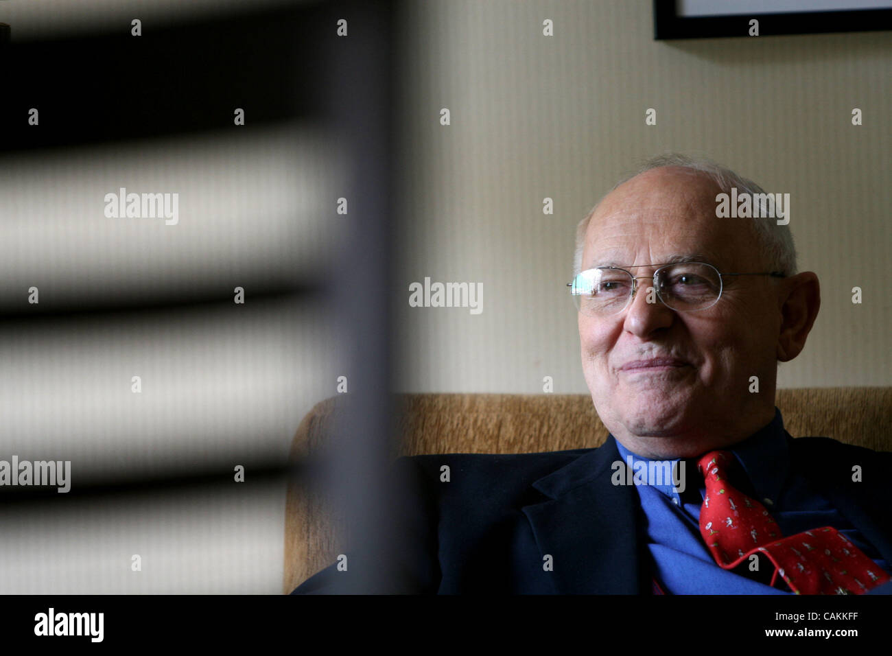 Alan bean astronaut hi-res stock photography and images - Alamy