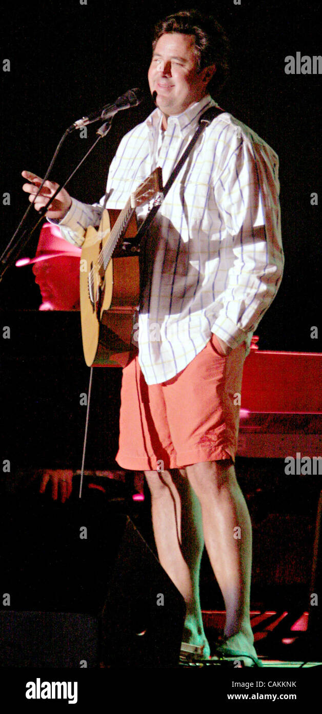 Vince Gill played to a Wente Vineyard crowd Thrusday night wearing ...