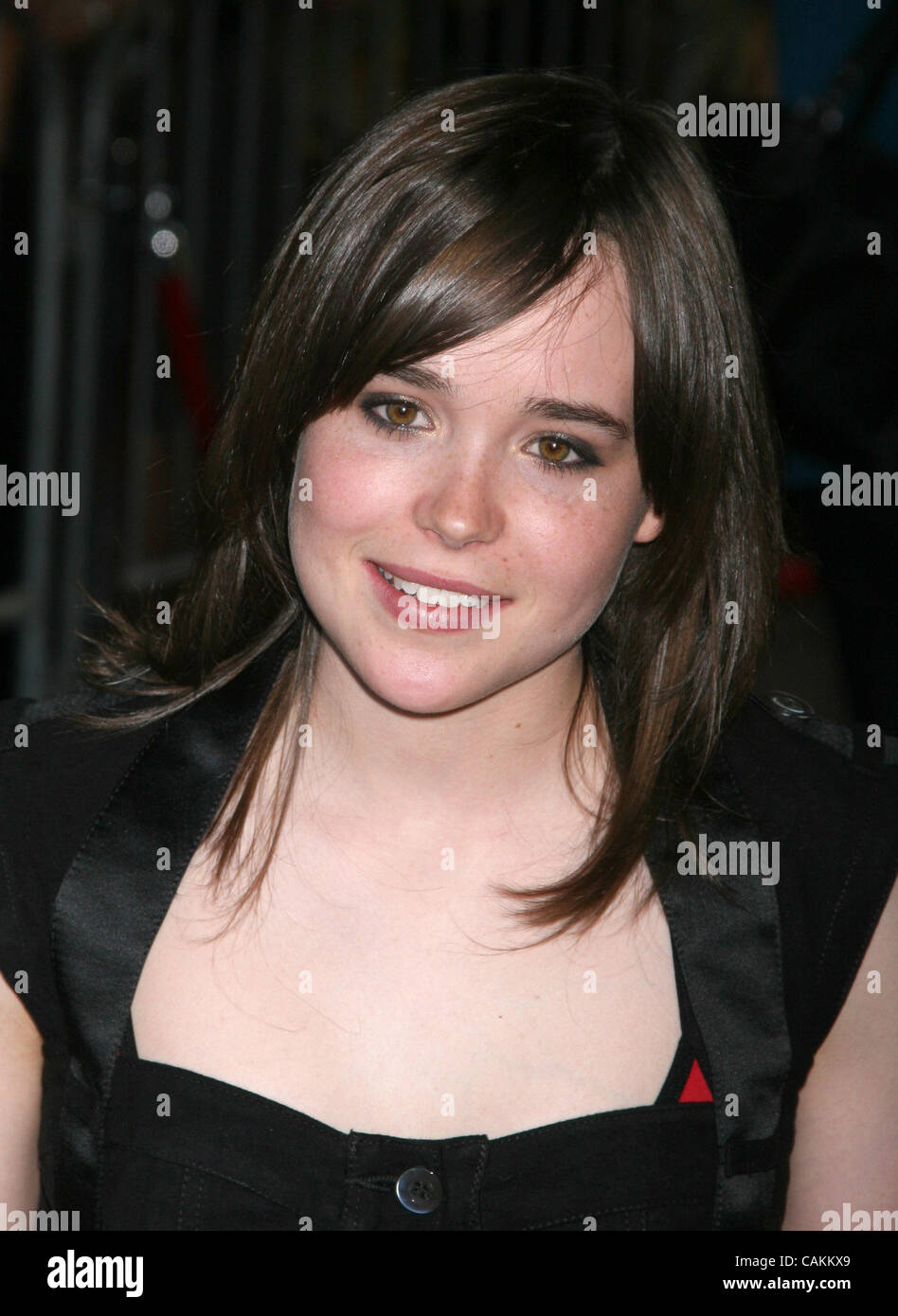 Sep 08, 2007 - Toronto, ON, Canada - ELLEN PAGE at the premiere of ...