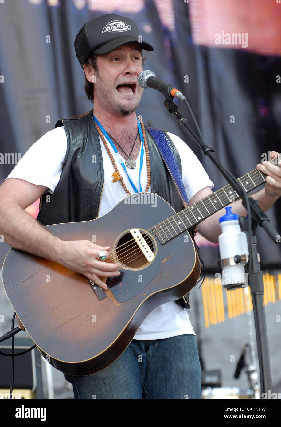 Sep. 9, 2007 New York, NY; USA, Musician JESSE LENAT performs live at ...