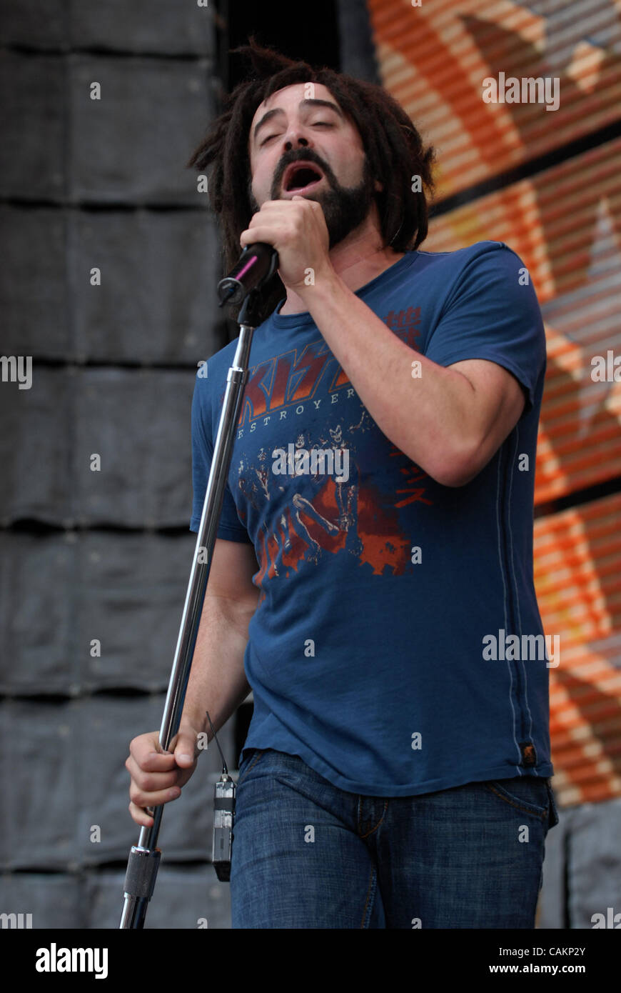 Sep. 9, 2007 New York, NY; USA, Singer ADAM DURITZ of the band The ...