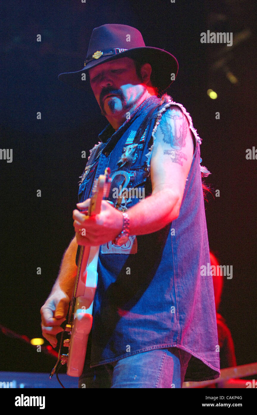 The outlaws hughie thomasson hi-res stock photography and images - Alamy