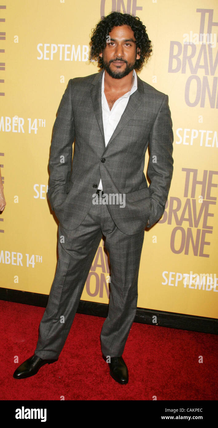 Sep 10, 2007 - New York, NY, USA - Actor NAVEEN ANDREWS at the arrivals ...