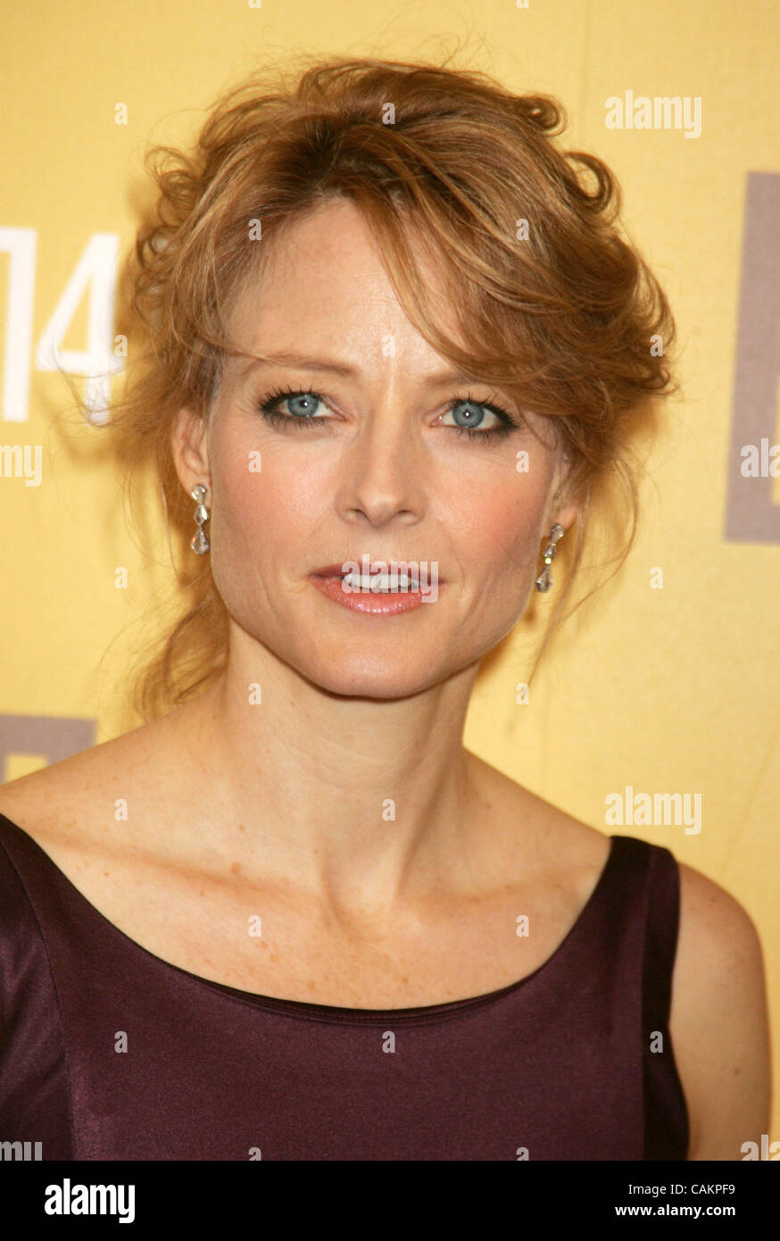 Sep 10, 2007 - New York, NY, USA - Actress JODIE FOSTER at the arrivals ...