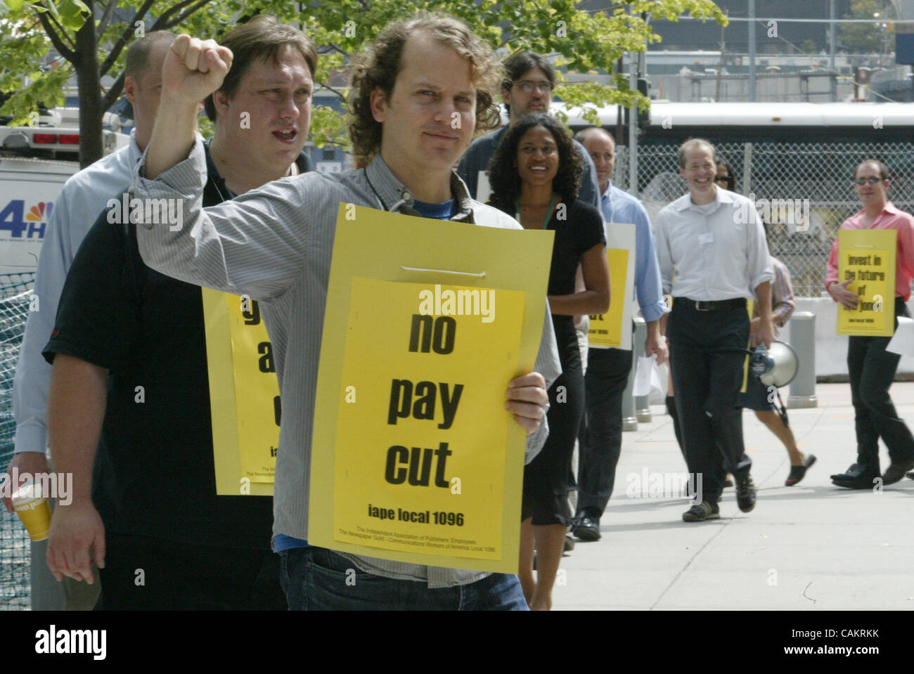 Dow Jones and Wall Street Journal employees protesting Rupert Murdoch's ...