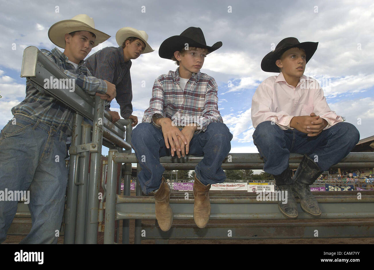 Bull riders chutes hi-res stock photography and images - Alamy