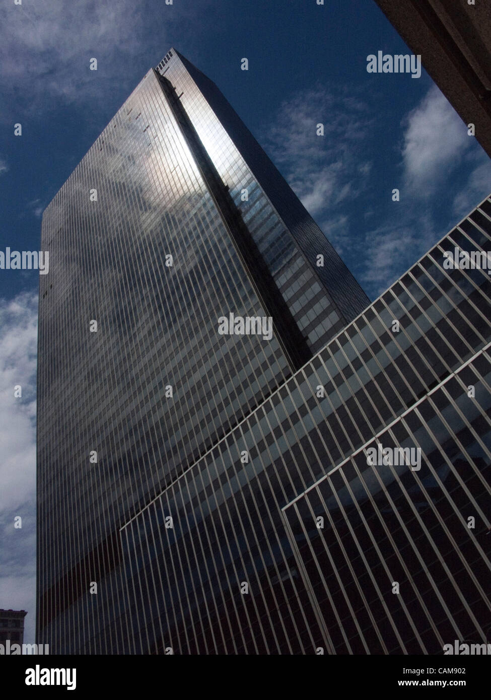 Reflective surfaces on buildings in New York City Stock Photo - Alamy