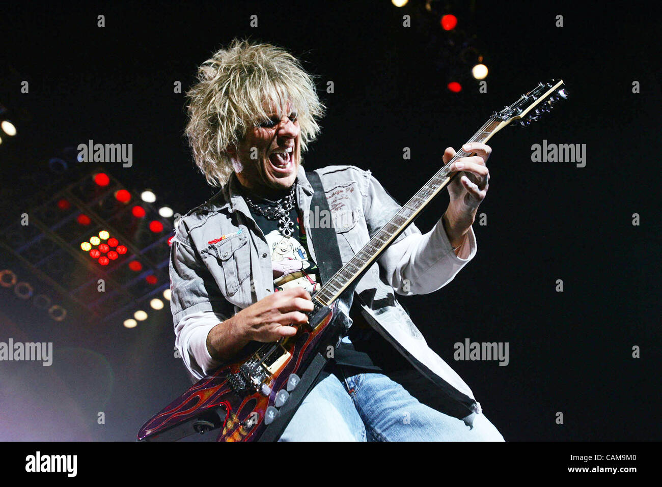 090107 acc poison Staff photo by Libby Volgyes/The Palm Beach Post With ...