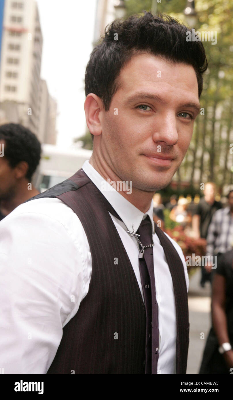 Sep 06, 2007 - New York, NY, USA - Singer JC CHASEZ arrives to the ...