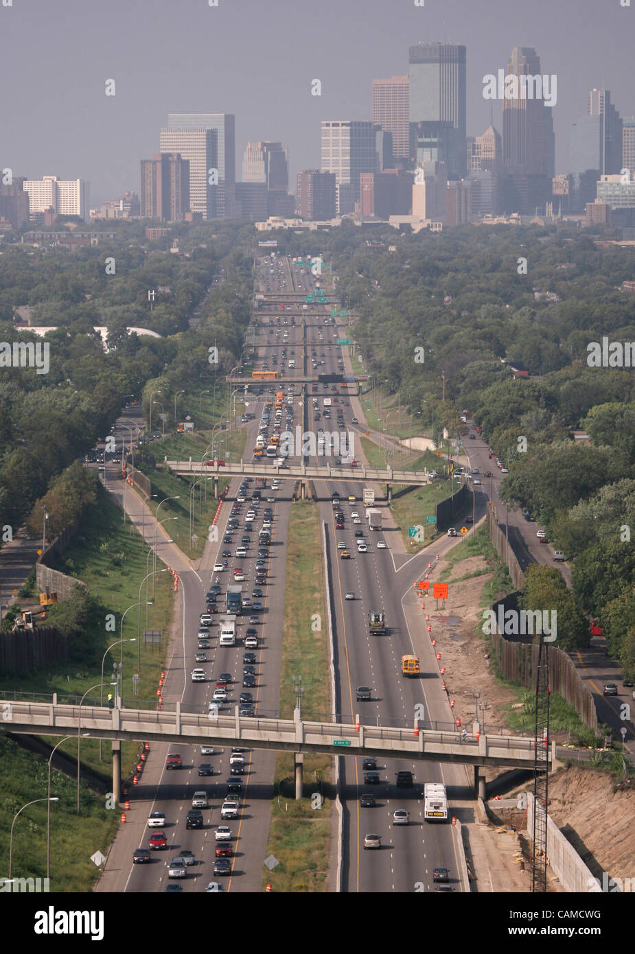Sep 5, 2007 - Minneapolis, MN - Construction on the massive Crosstown ...