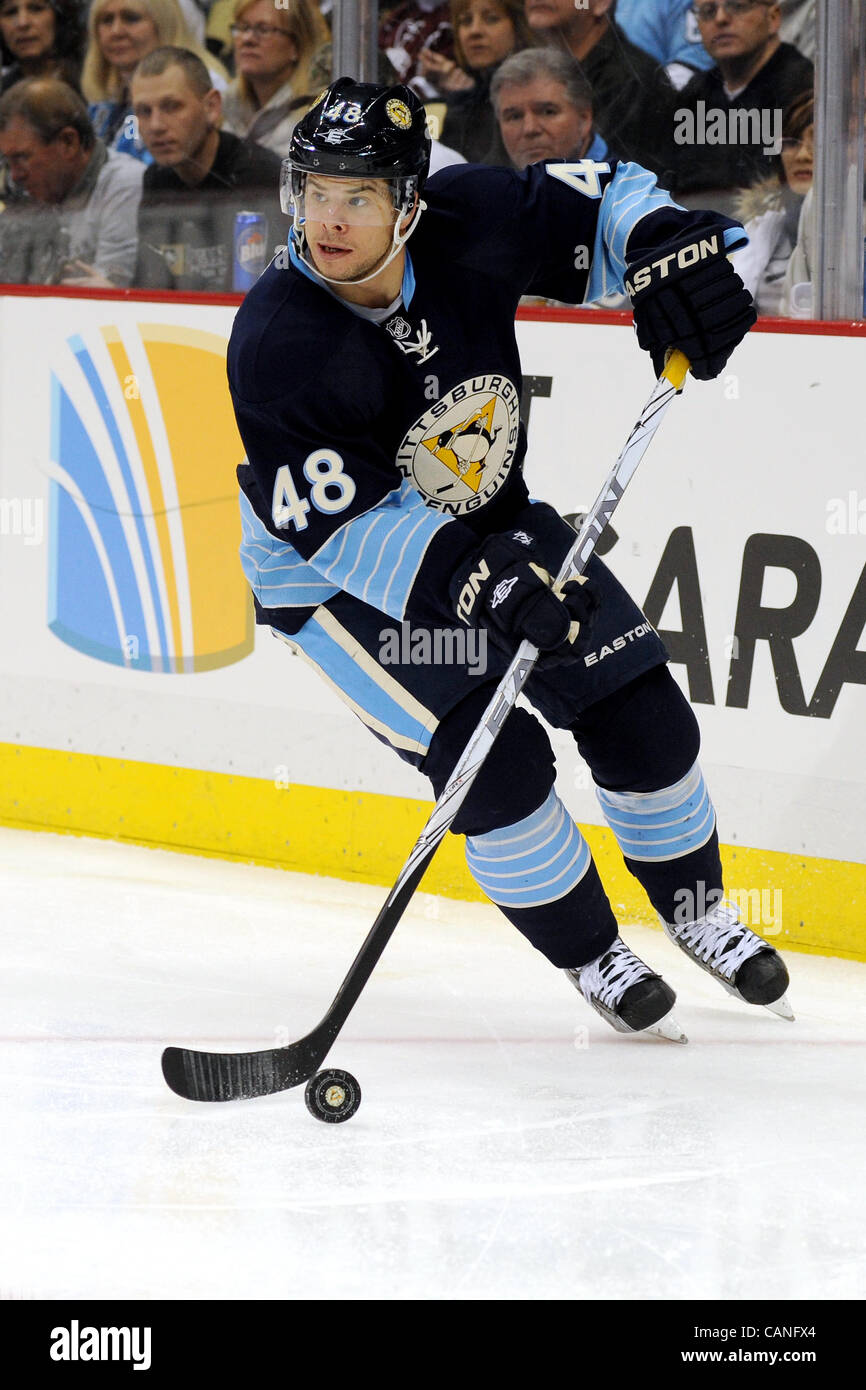 Pittsburgh penguins tyler kennedy toronto hi-res stock photography and ...