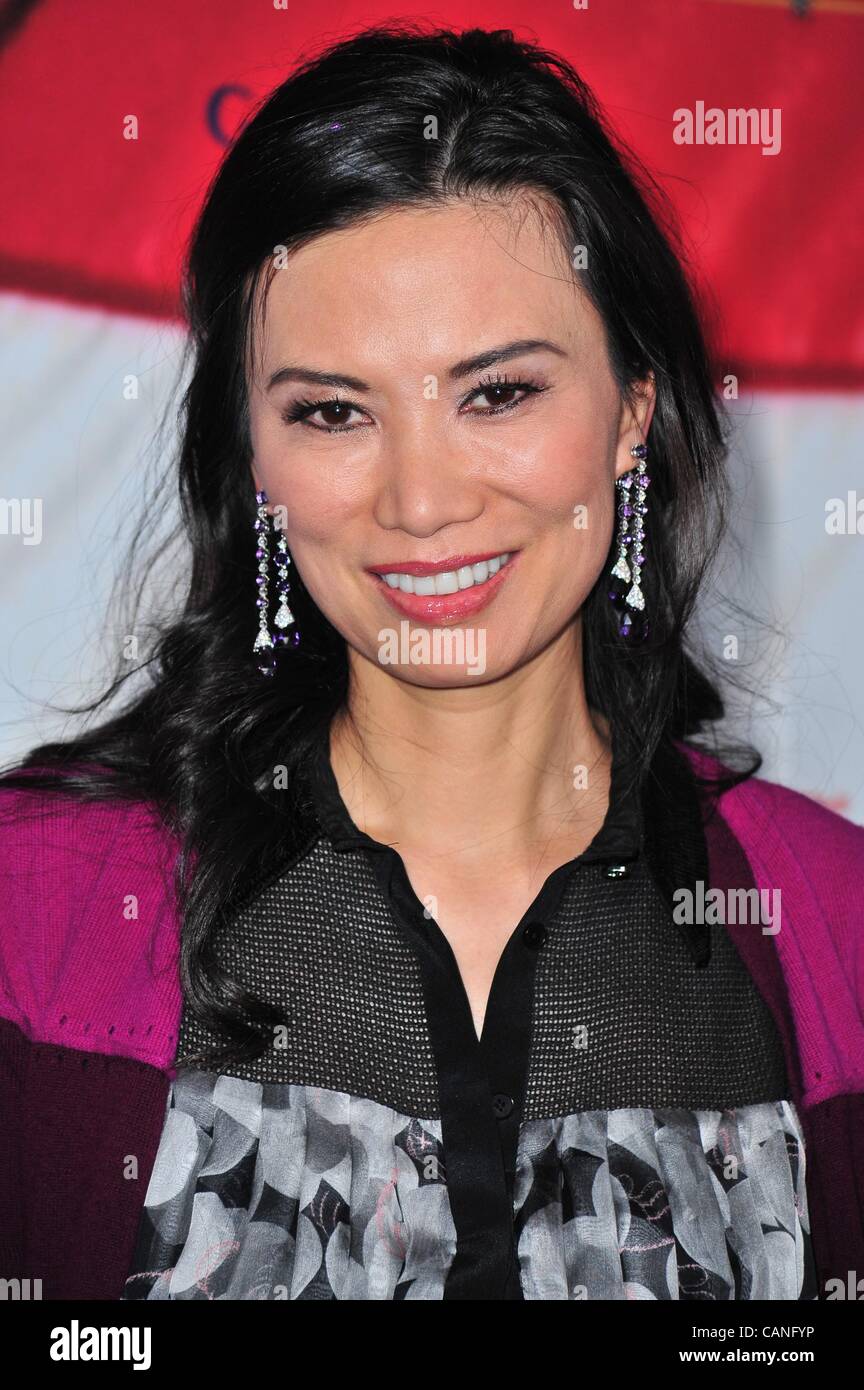 Wendi Deng Murdoch at arrivals for GAME CHANGE Premiere, The Ziegfeld ...
