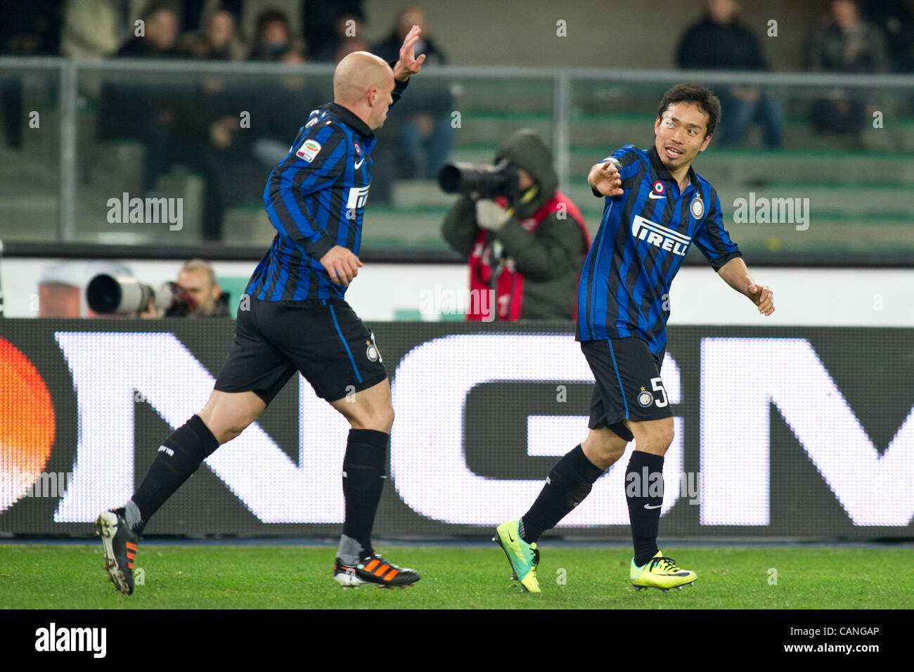 (L-R) Esteban Cambiasso, Yuto Nagatomo (Inter), MARCH 9, 2012 ...