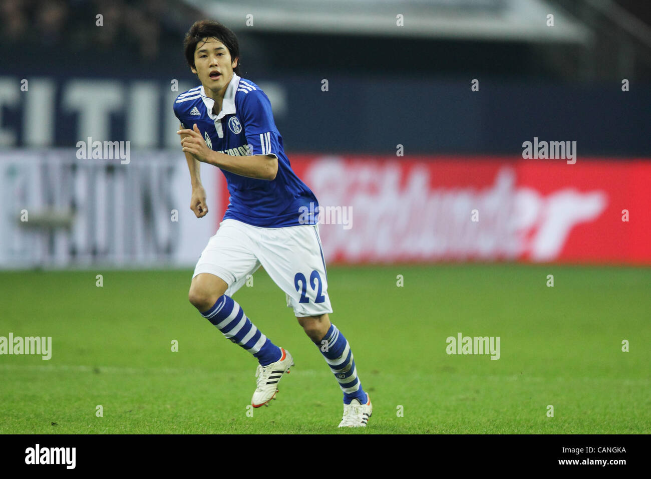 Atsuto Uchida (Schalke), MARCH 11, 2012 - Football / Soccer : Atsuto ...