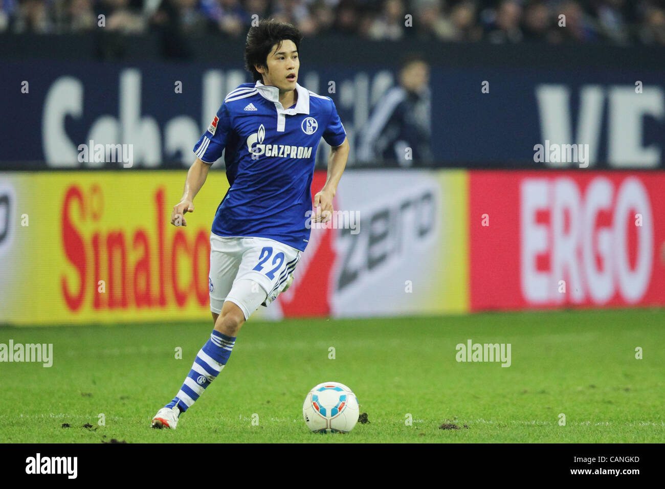 Atsuto Uchida (Schalke), MARCH 11, 2012 - Football / Soccer : Atsuto ...