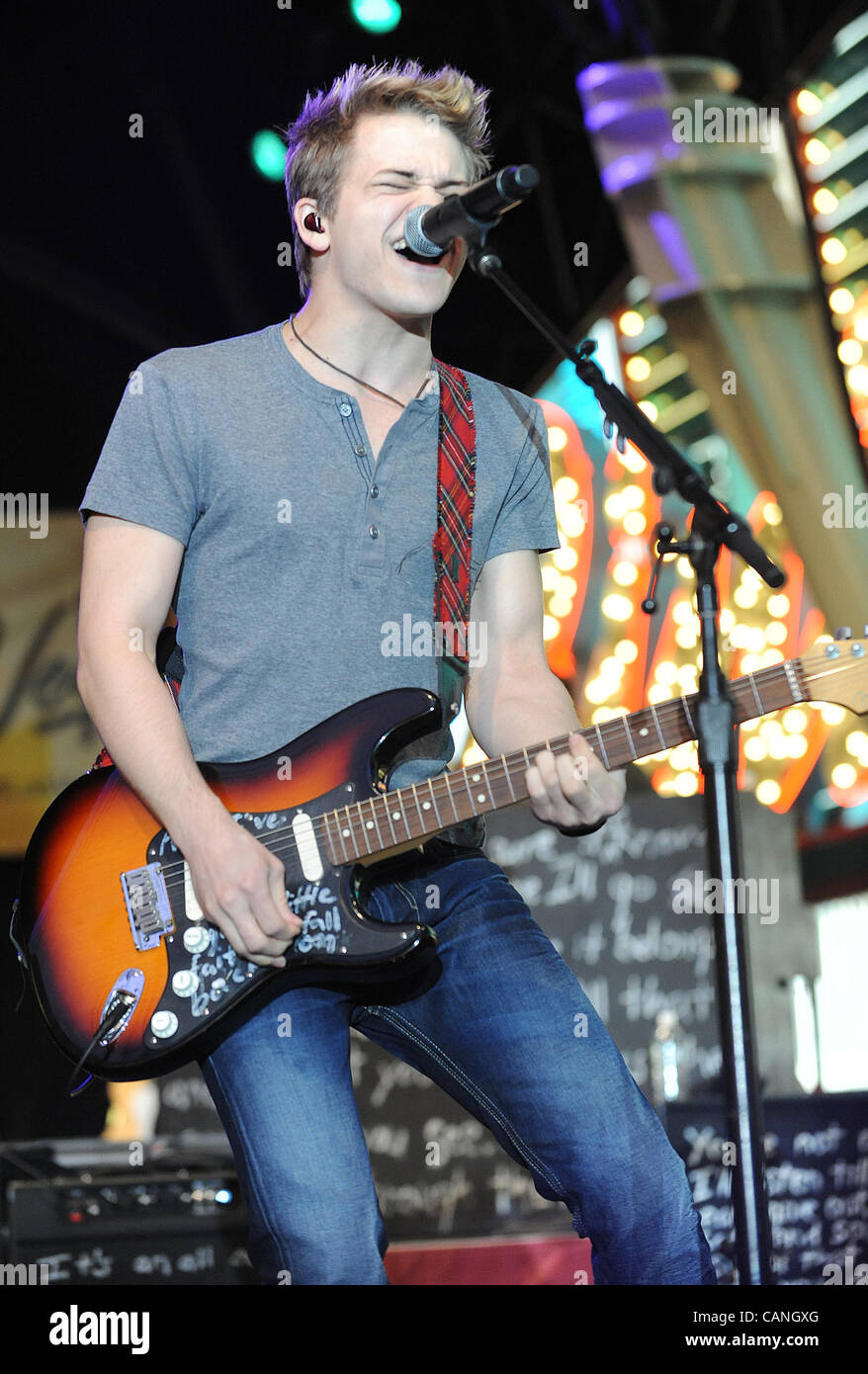 Mar 30, 2012 - Las Vegas, Nevada; USA - Musician HUNTER HAYES performs ...