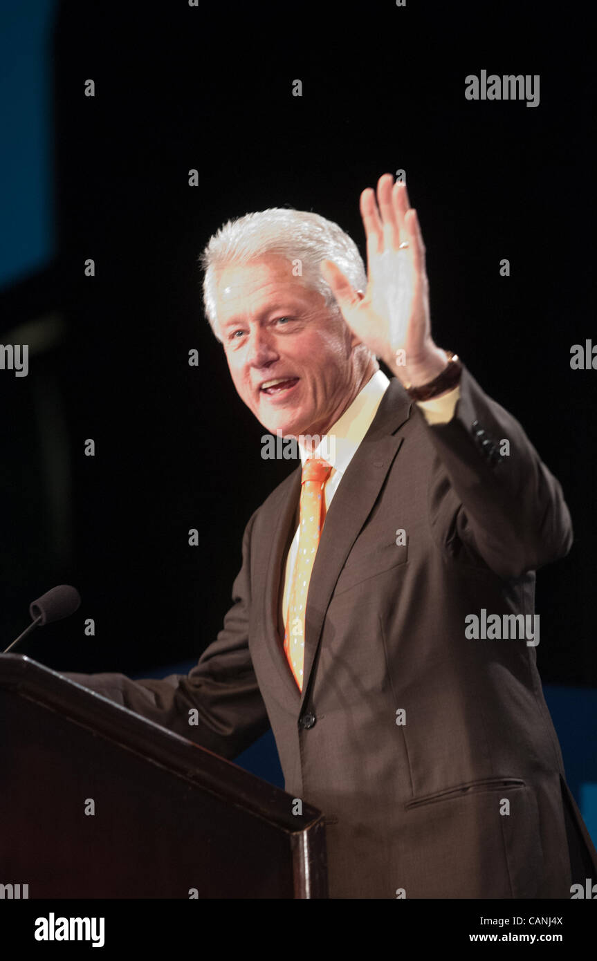 President Bill Clinton speaks during the Opening Plenary Session : The ...