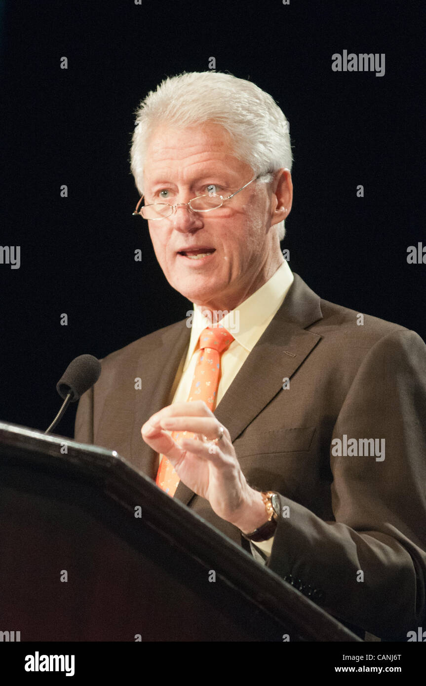 President Bill Clinton speaks during the Opening Plenary Session : The ...