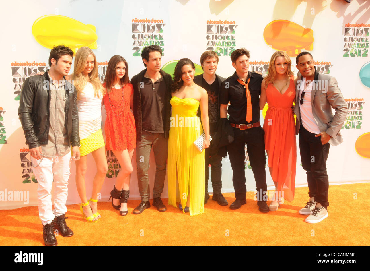 March 31, 2012 - Los Angeles, California, U.S. - Cast of Hollywood ...