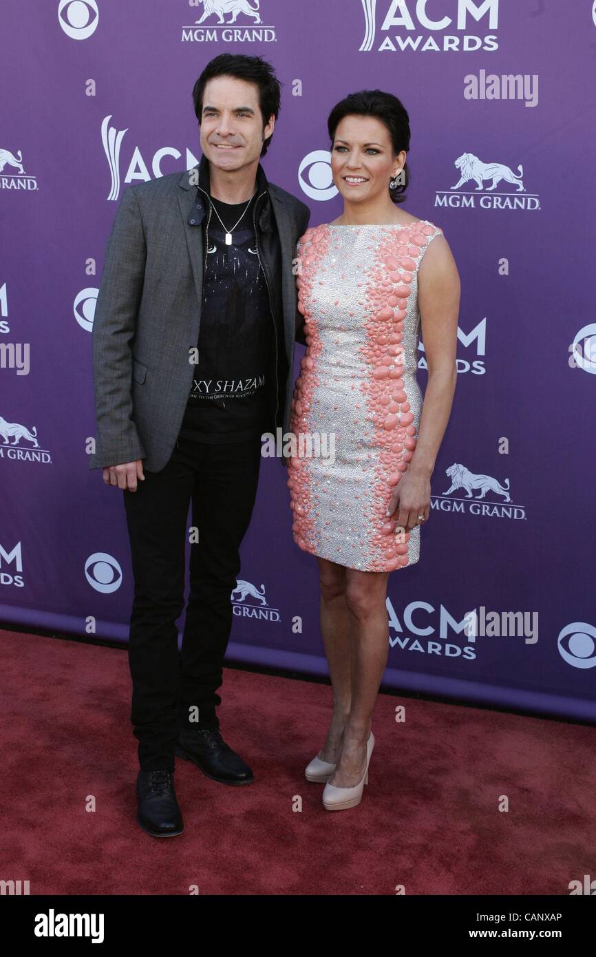 Pat monahan and martina mcbride hi-res stock photography and images - Alamy