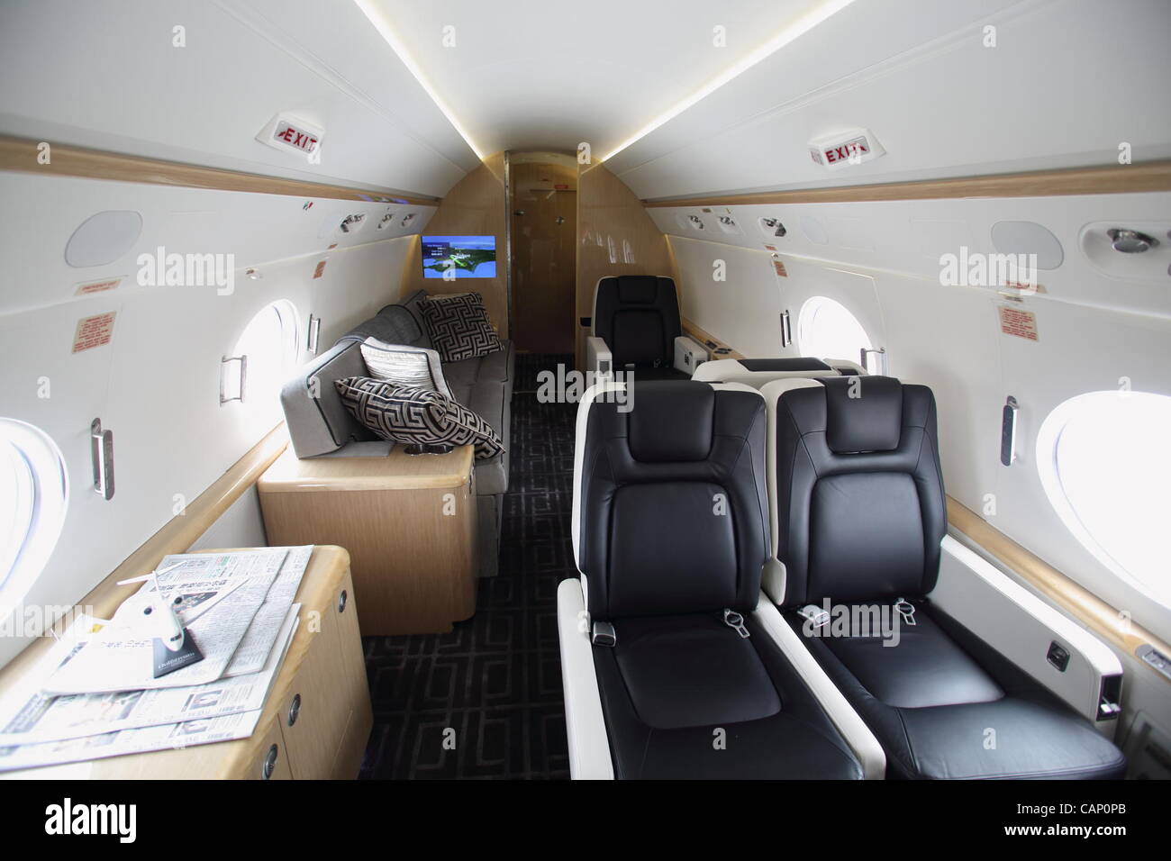 Gulfstream g550 interior hi-res stock photography and images - Alamy