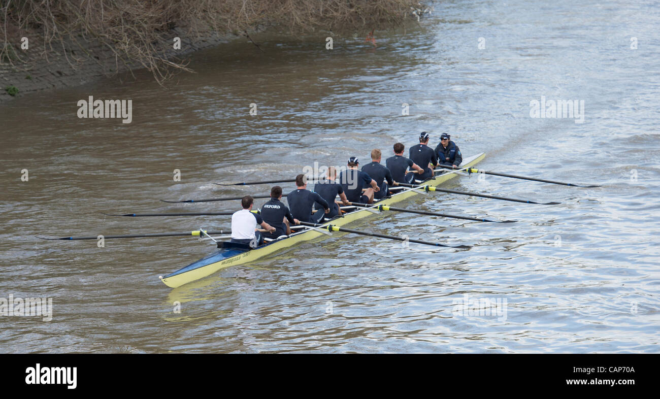 04/04/2012. The 158th Xchanging Oxford & Cambridge Universities Boat ...