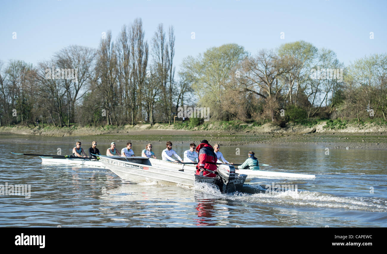 River Thames, London, UK. 06/04/2012. The 158th Xchanging Oxford ...