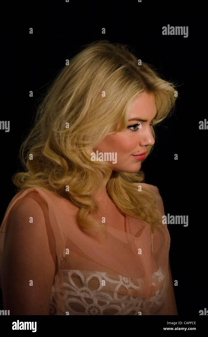 Kate Upton at arrivals for Garden of Dreams Talent Show Charity Benefit ...