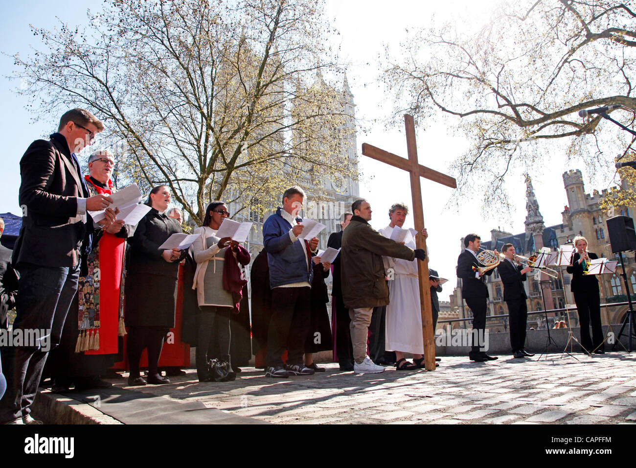 Procession of the cross hi-res stock photography and images - Alamy