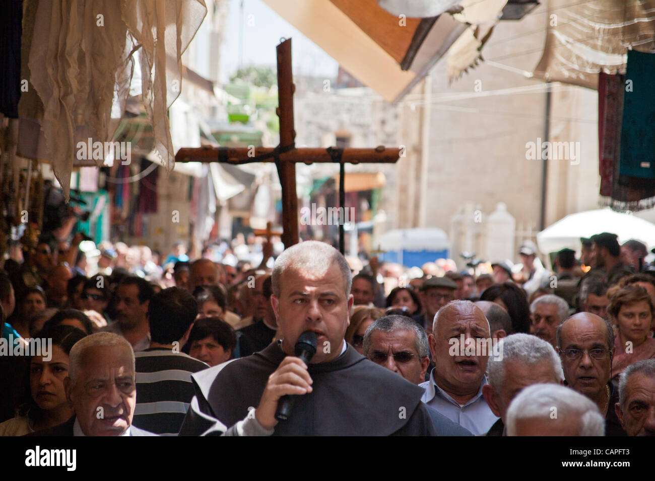 Thousands of Christian pilgrims retrace the last steps of Jesus through ...