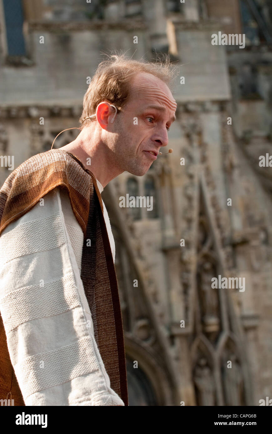 Exeter, UK. 06 April, 2012. Actor who plays Jesus performs on stage ...